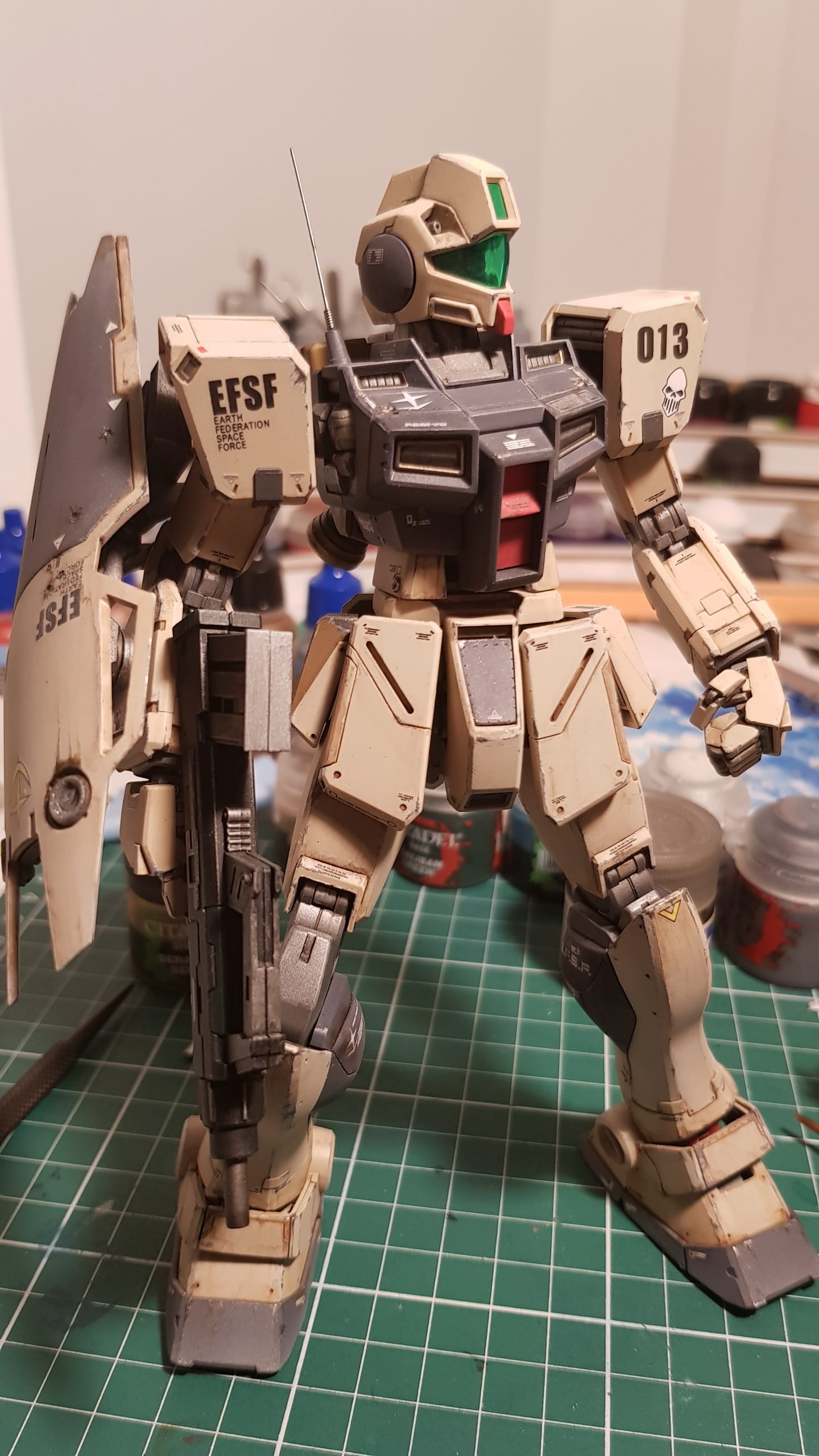 My first painted Gunpla completed! – MechaWorks Studio